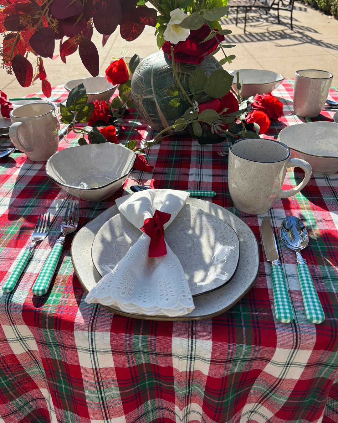 The Cozy Charm of Green Plaid Flatware: How to Style It With a Matchin ...
