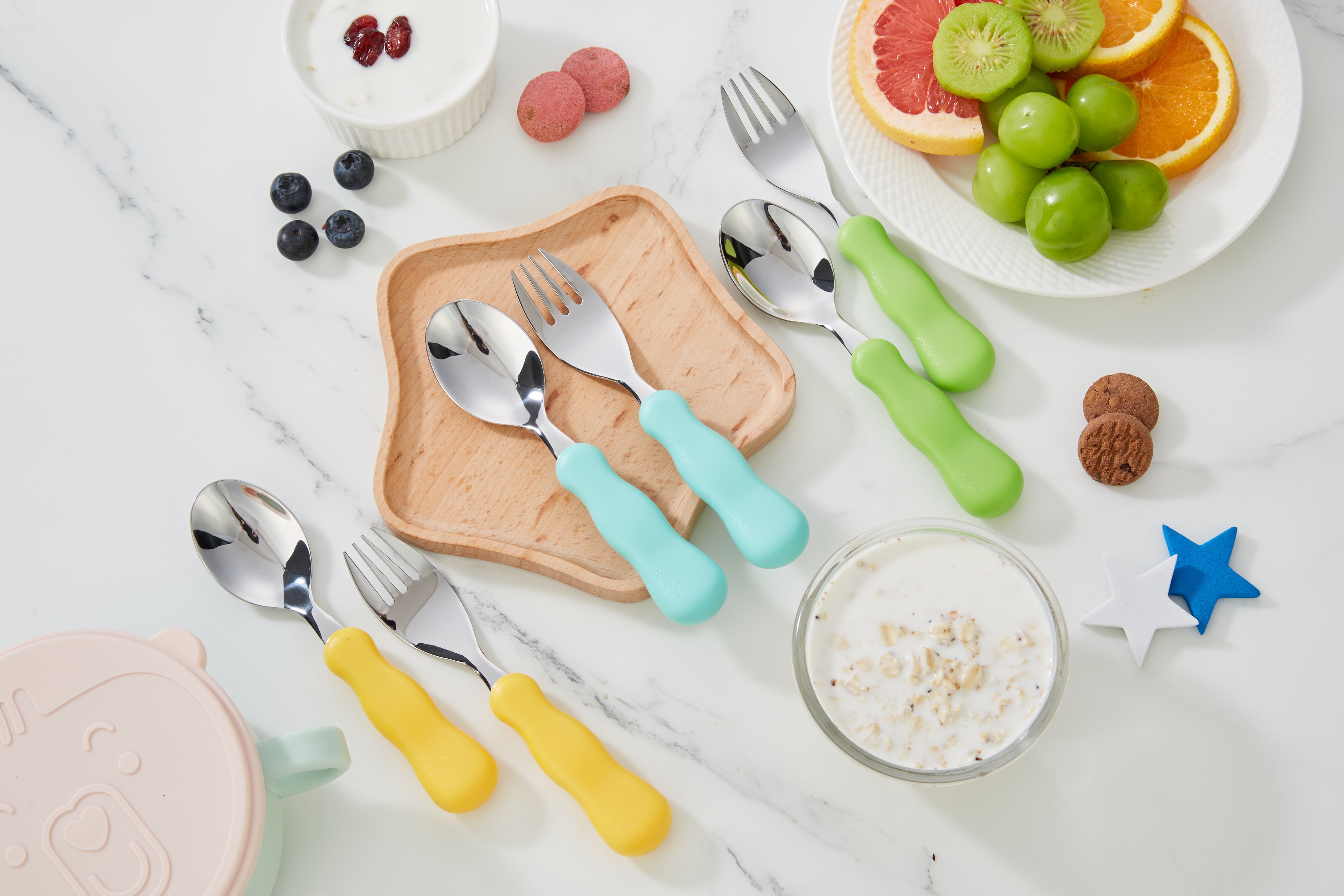 Teaching Your Child to Eat with Children’s Silverware for the First Ti – ANNOVA