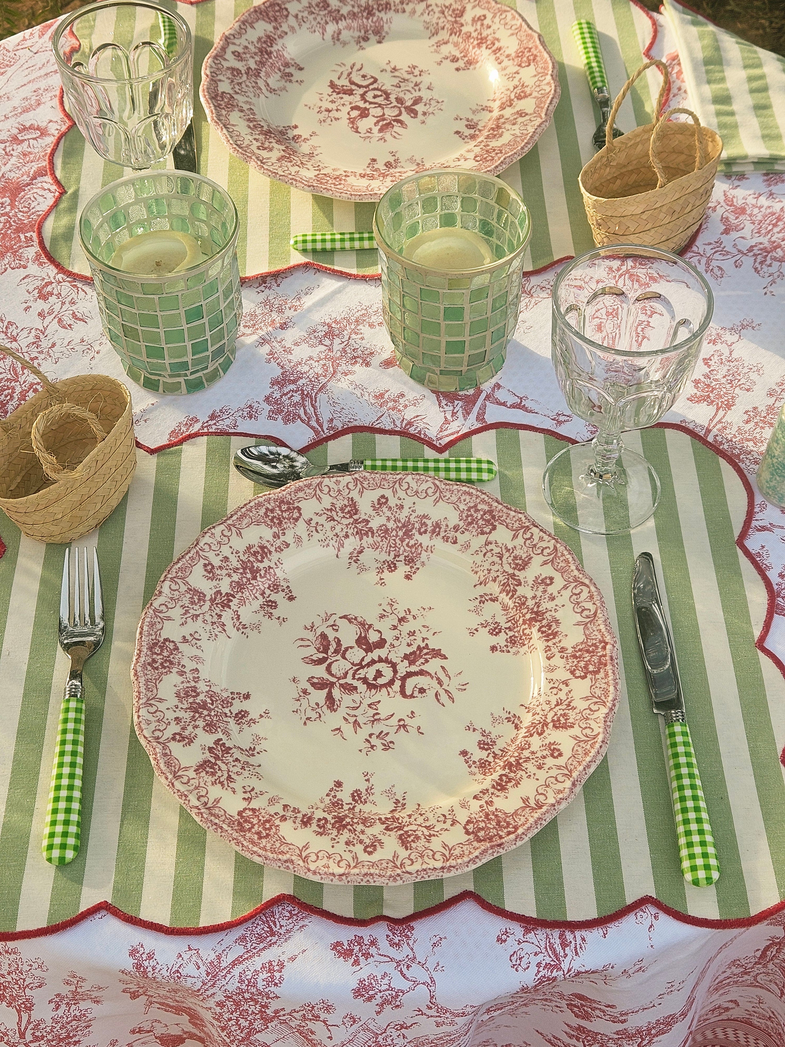 Cottagecore Dining: Creating Whimsical Tables with Checkered Flatware ...