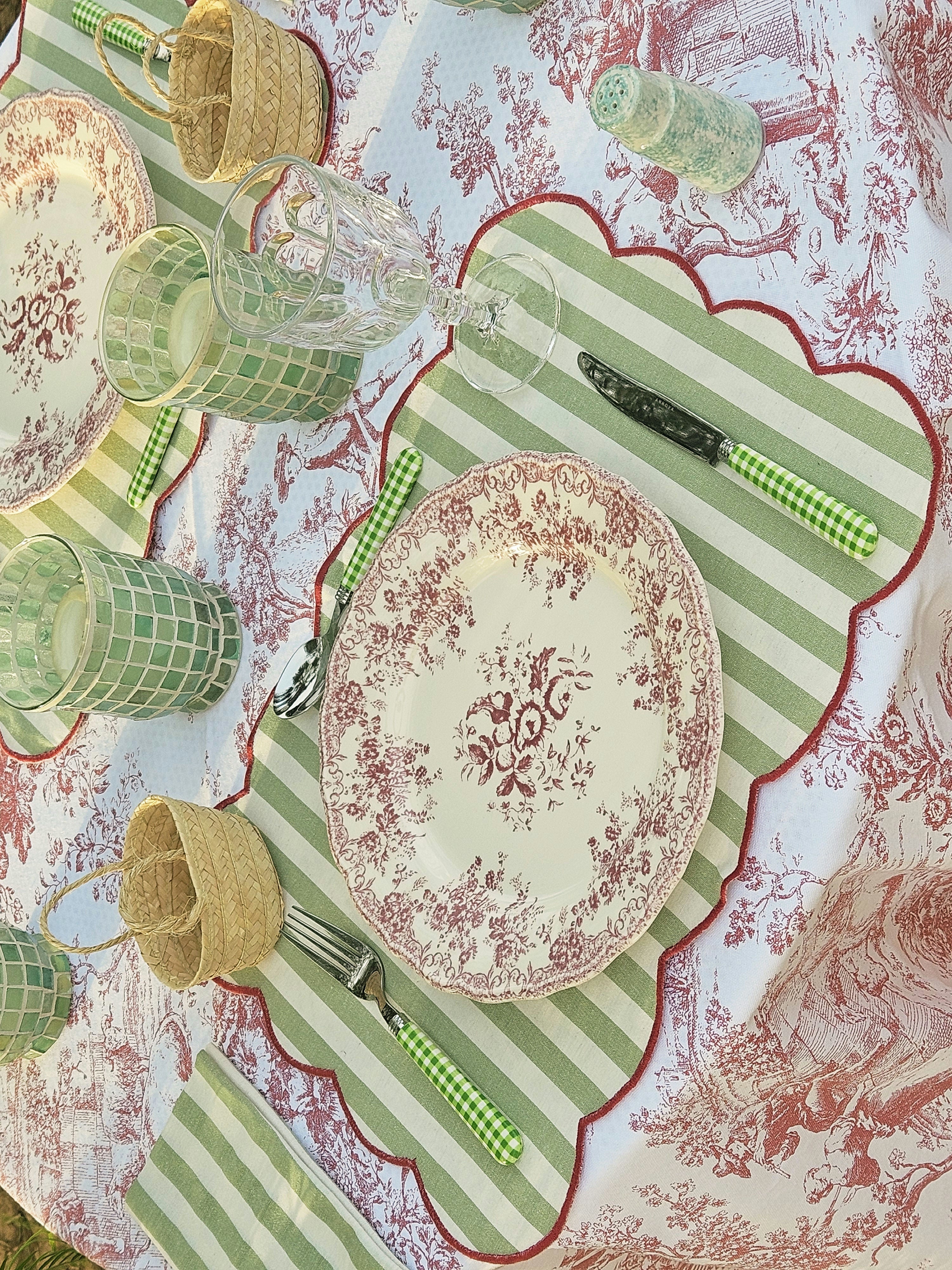 A Cozy Holiday Table with Green Checkered Flatware – ANNOVA